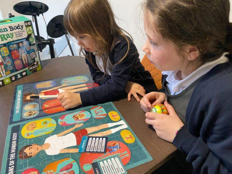 Learning with The Human Body - Under X-Ray Toy ⋆ Jupiter & Dann