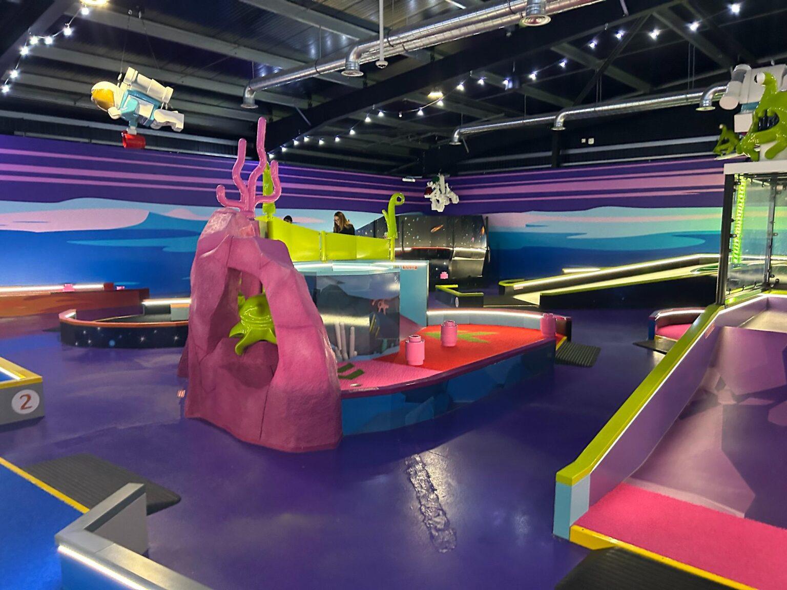Legoland Windsor Adventure Golf - Fun mini-courses ⋆ Jupiter & Dann