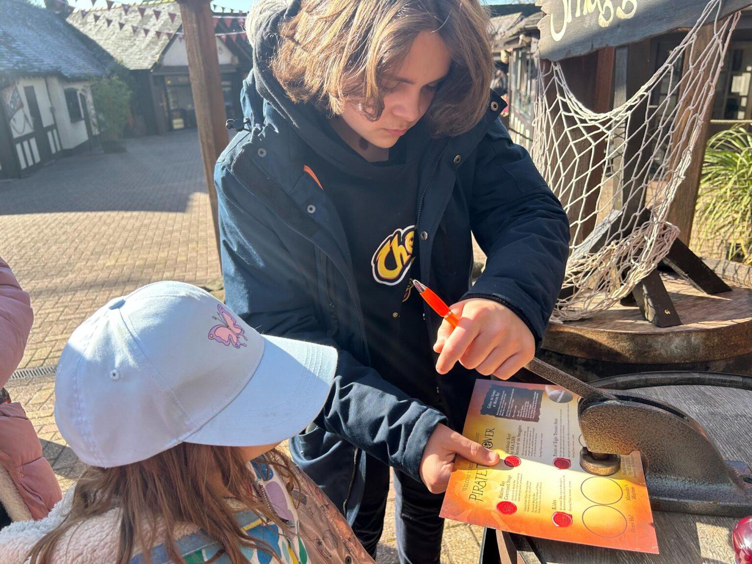 Alton Towers Pirate Takeover and Splash Landings Hotel ⋆ Jupiter & Dann