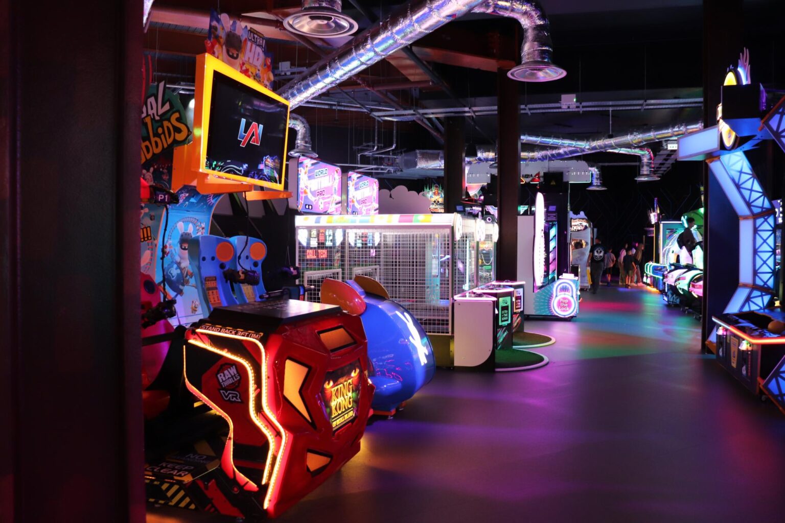 Playing Arcade Games at Gravity Max Stratford ⋆ Jupiter & Dann