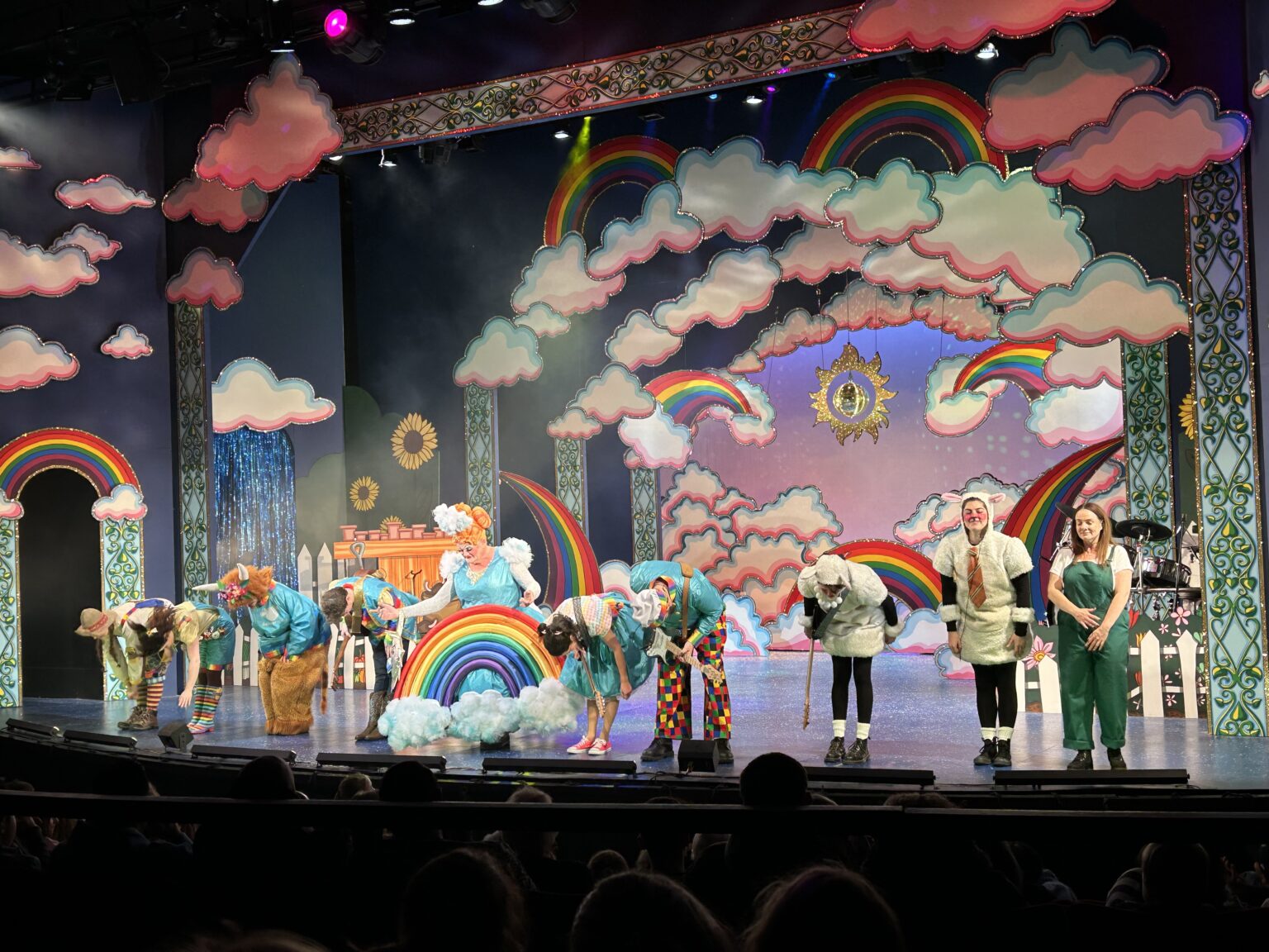 Jack and the Beanstalk at Queen's Theatre Hornchurch ⋆ Jupiter & Dann